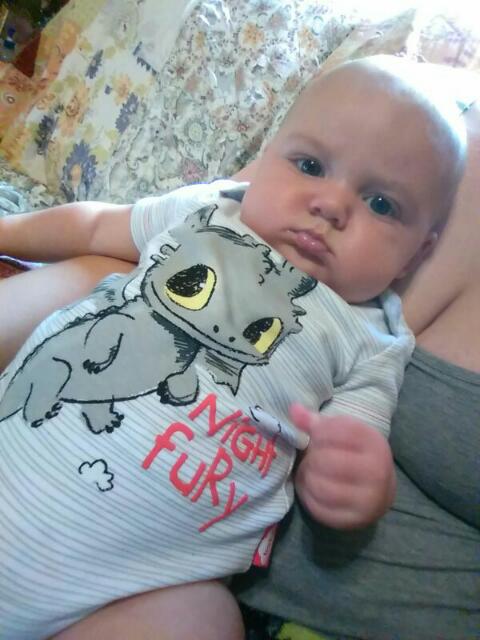 My toothless baby wearing baby toothless. - Glow Community