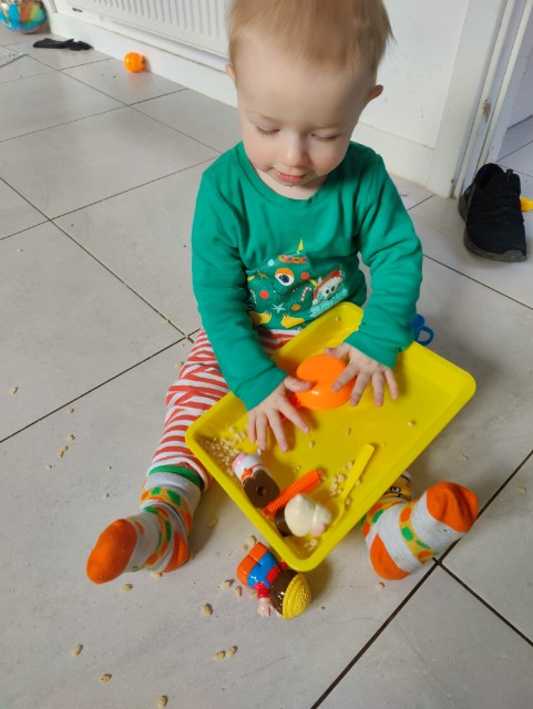 Any ideas for messy trays? It's so cold here right now and in the ...